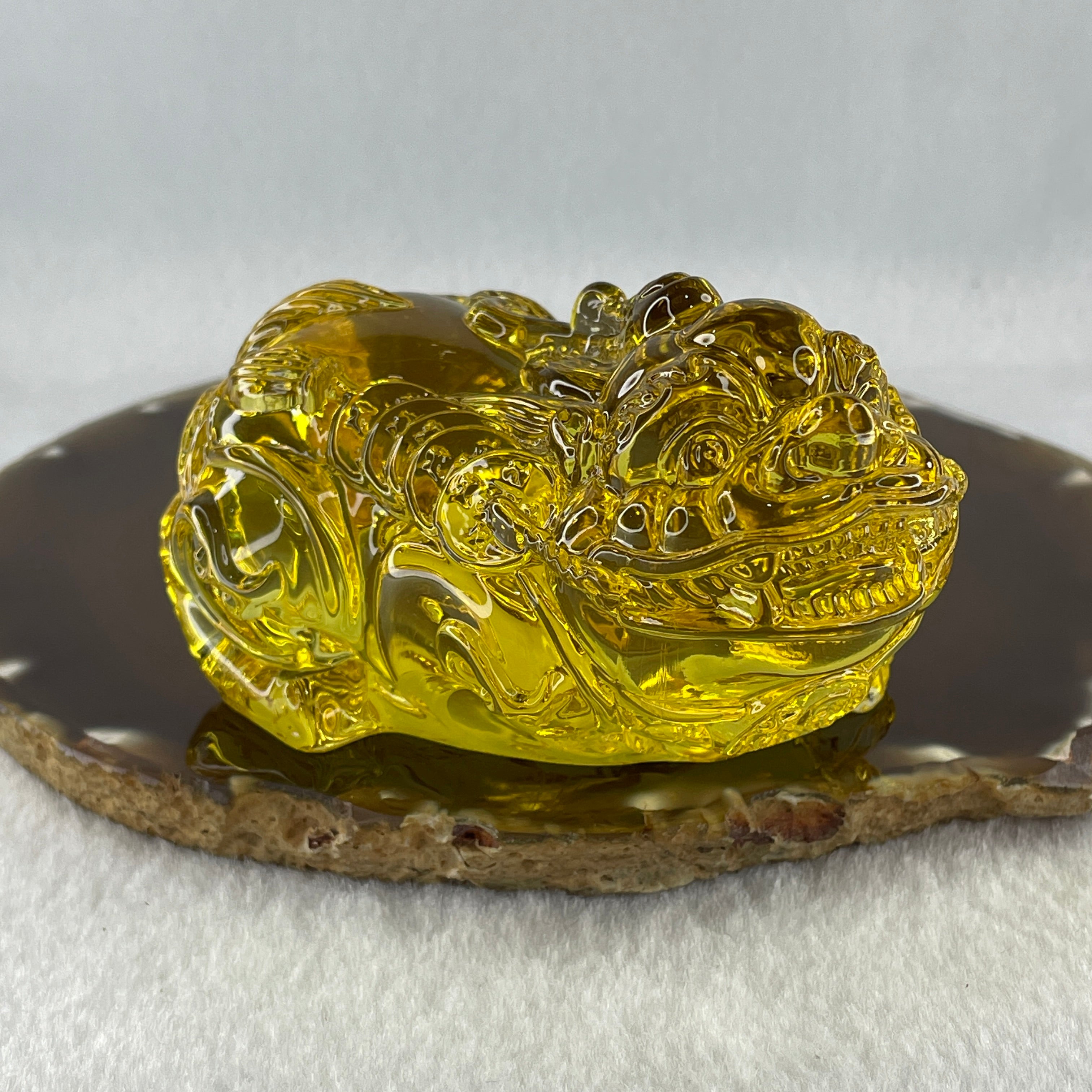 Liuli Yellow Pixiu Display 310.45g 91.5 by 67.2 by 55.5mm