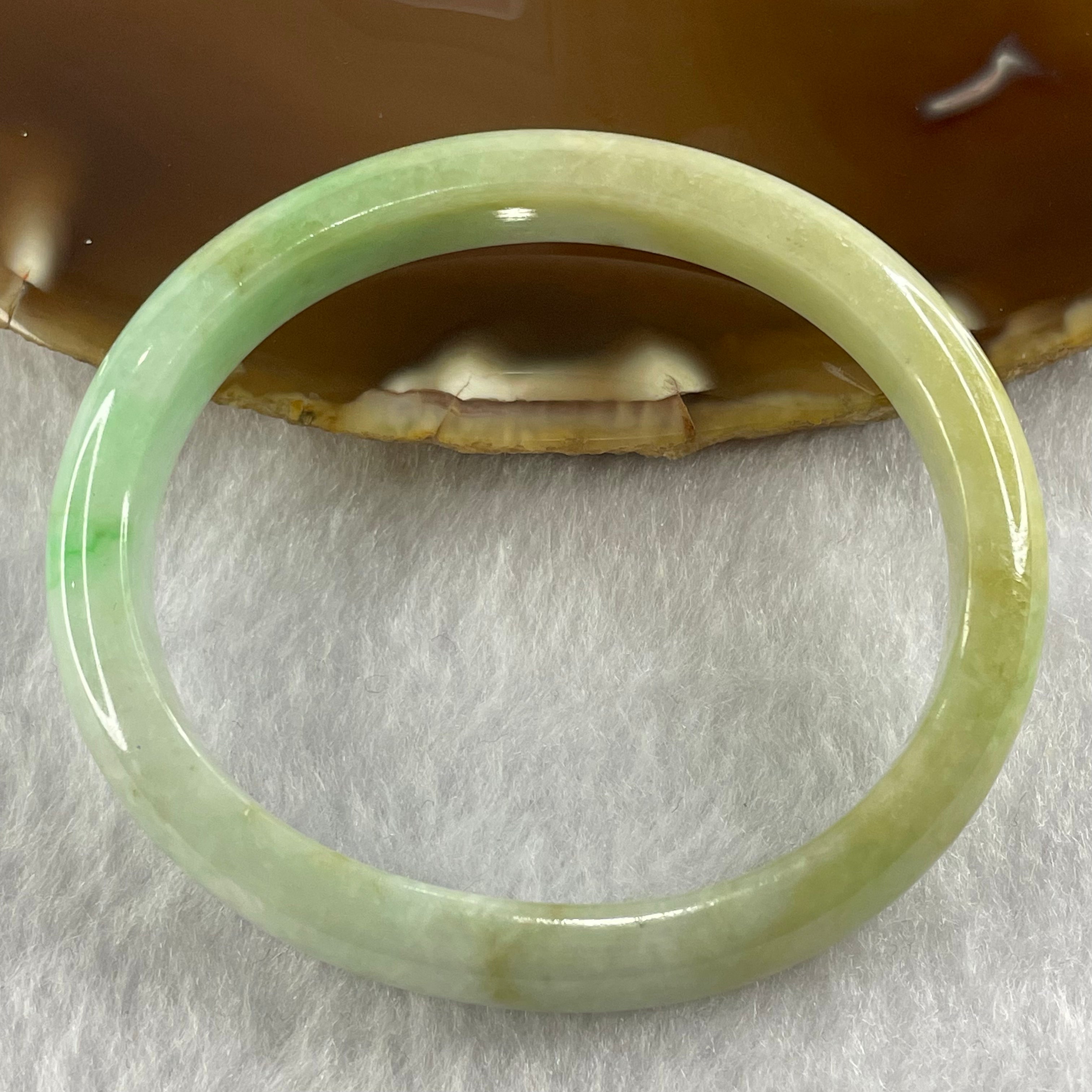 Type A Spicy Green and Yellow Jade Jadeite Oval Bangle 29.75g inner Di