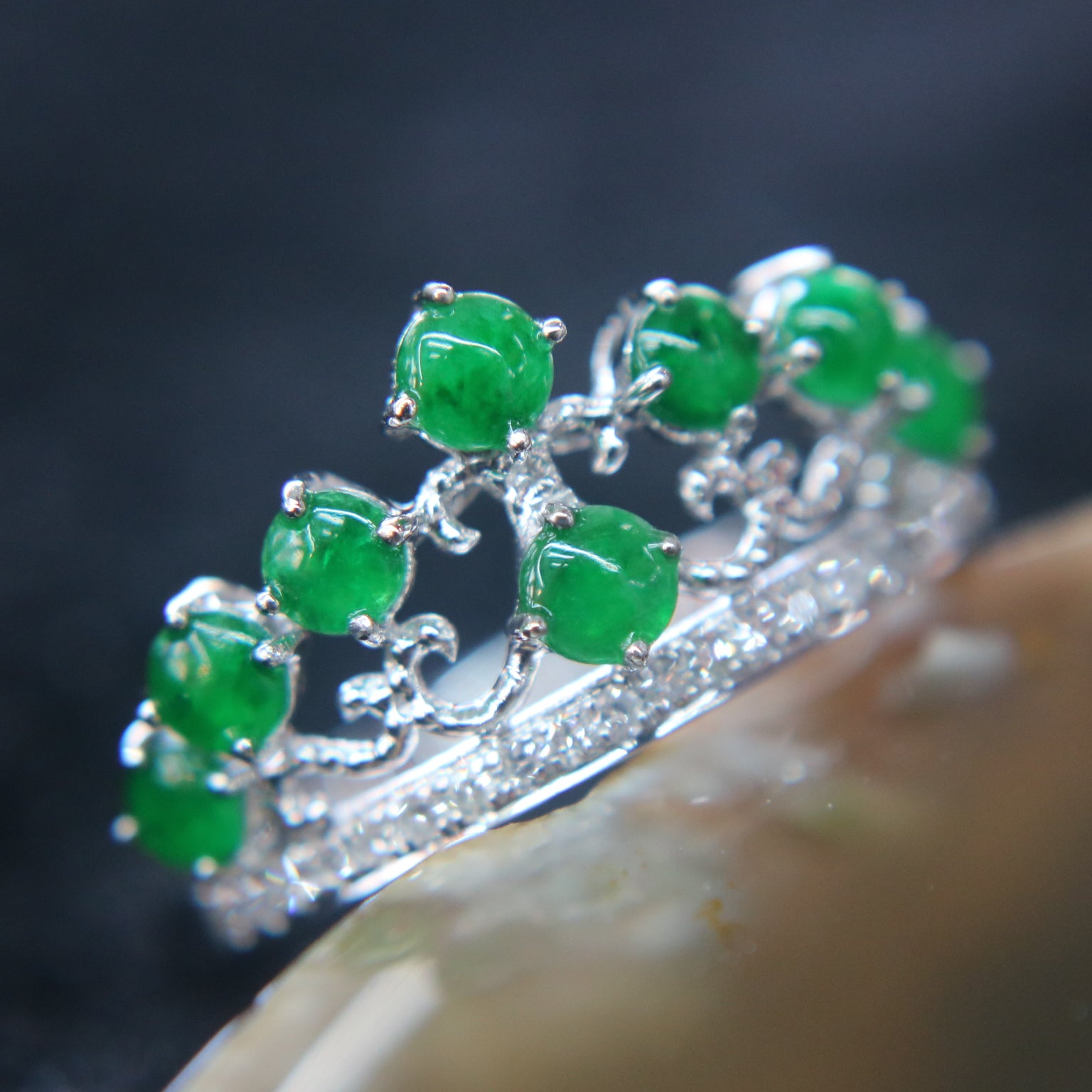 Type A Green Burmese jadeite Tiara ring in 18k white gold & natural di